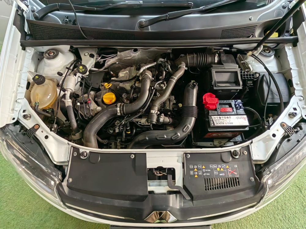 Used 2017 Renault Sandero 900T Stepway for sale in Centurion