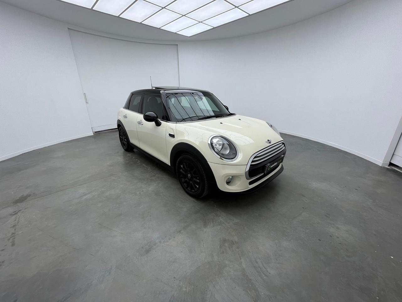 Used 2015 Mini Cooper 5Dr A/T (Xs52) for sale in Centurion