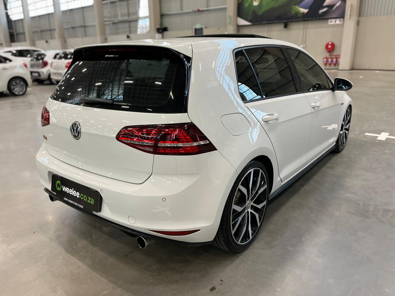 Used 2015 Volkswagen Golf Vii Gti 2.0 TSI DSG Performance for sale in ...