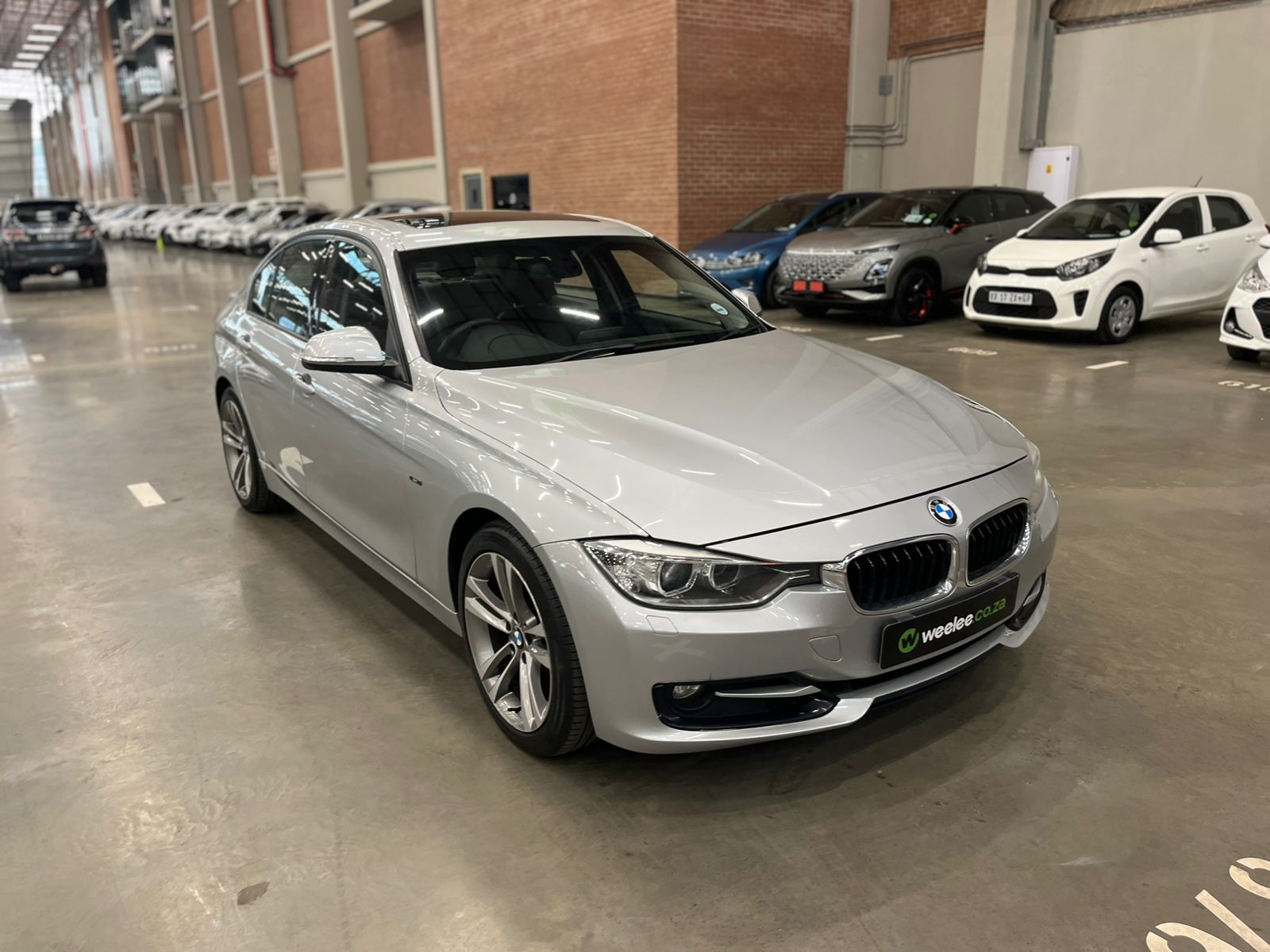 2012 BMW 320 - F30 320i F30 Sport Line Steptronic ...
