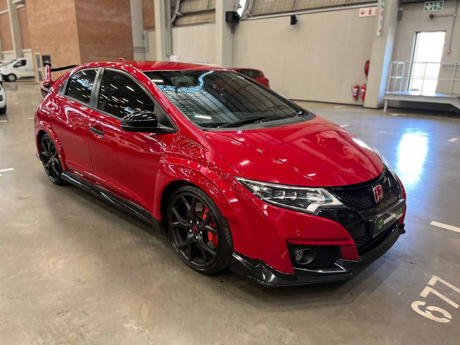 2018 Honda Civic 2.0T Type R Q2FyTGlzdGluZzozNTIwNTM R489000 | Avo Auto