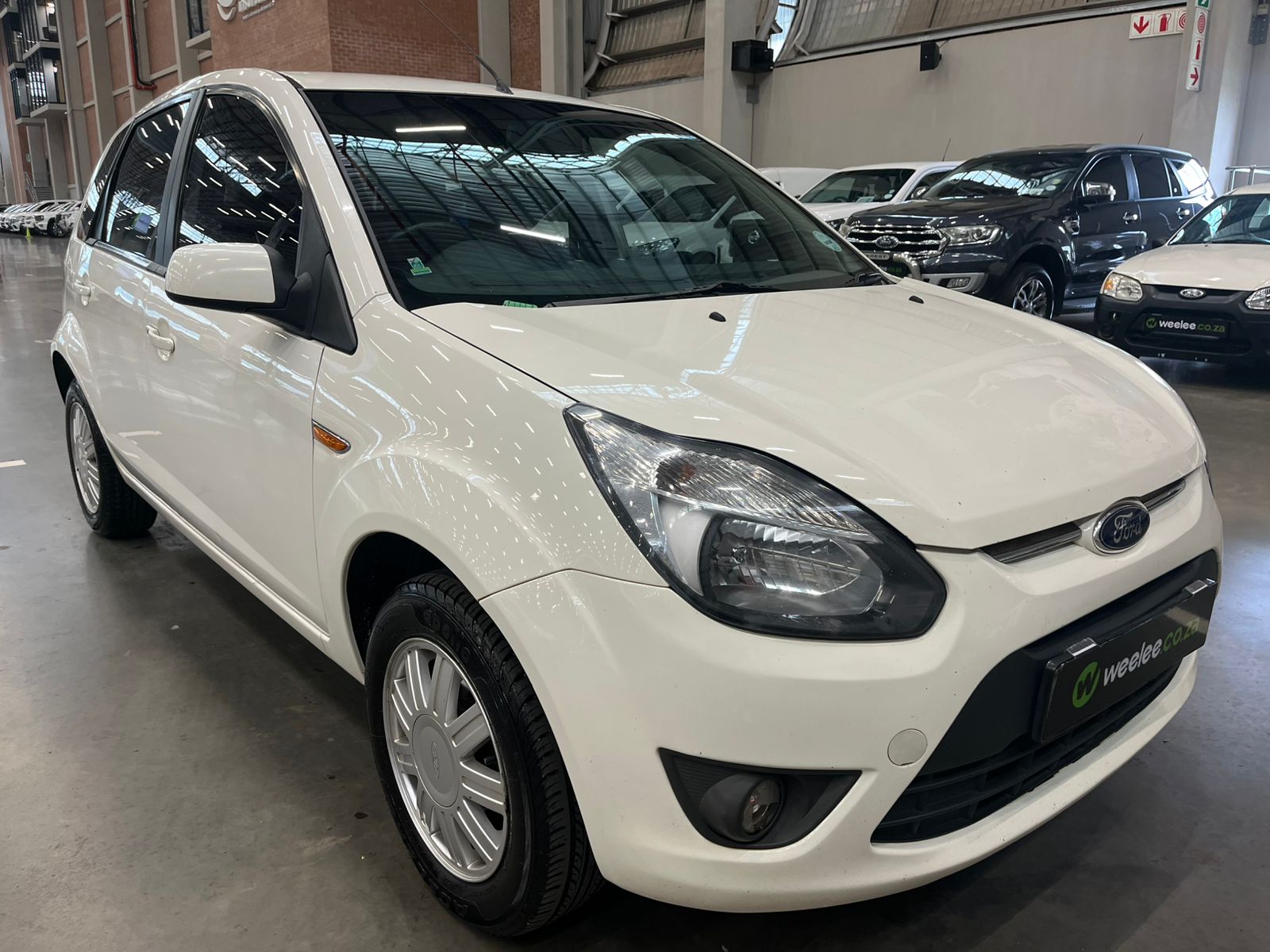 2012 Ford Figo 1.4i Trend 5-Door Hatch Back Q2FyTGlzdGluZzo1NjExMzY ...