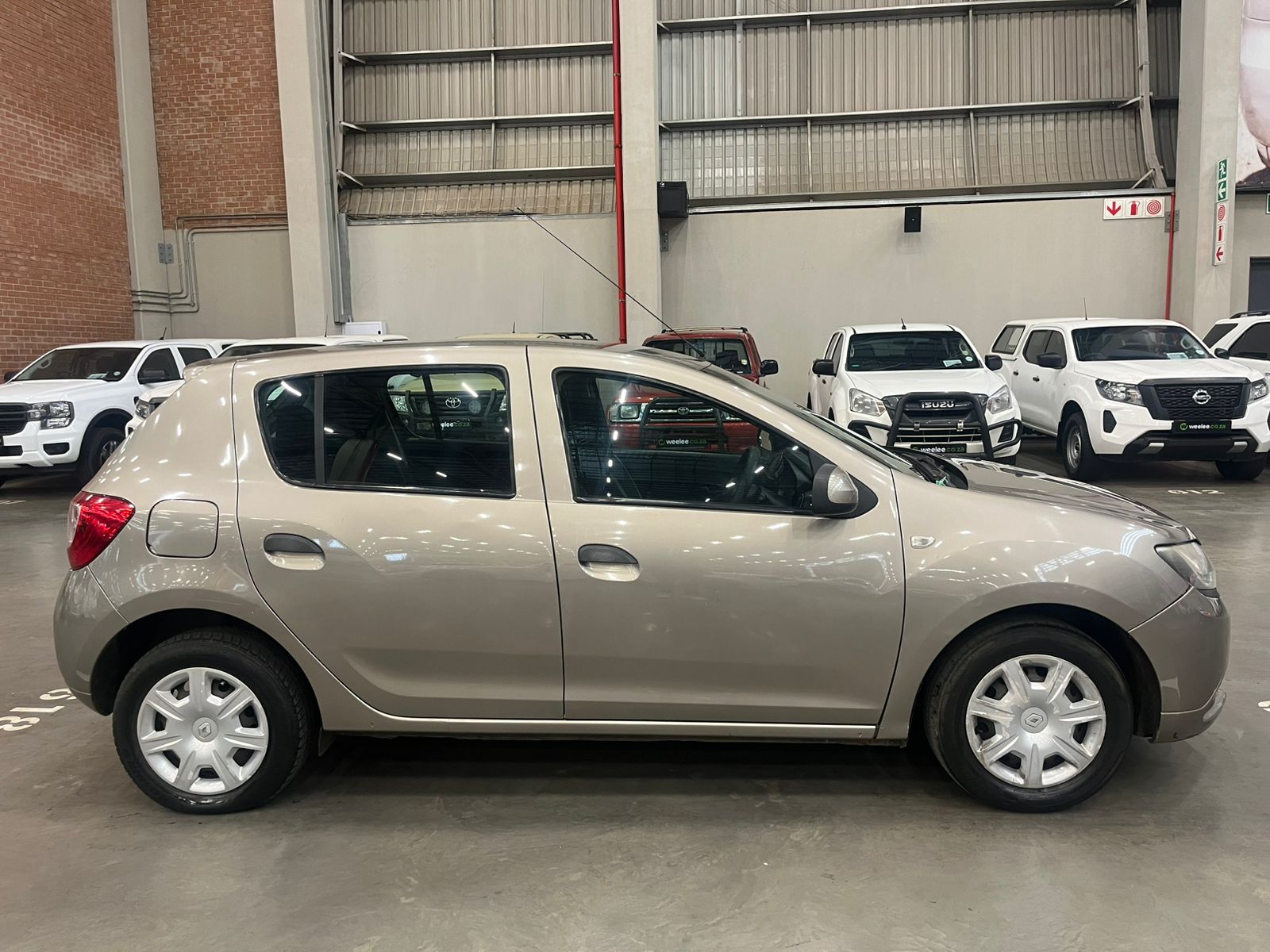 2016 Renault Sandero Expression | 187,300 km | Manual Petrol | Centurion