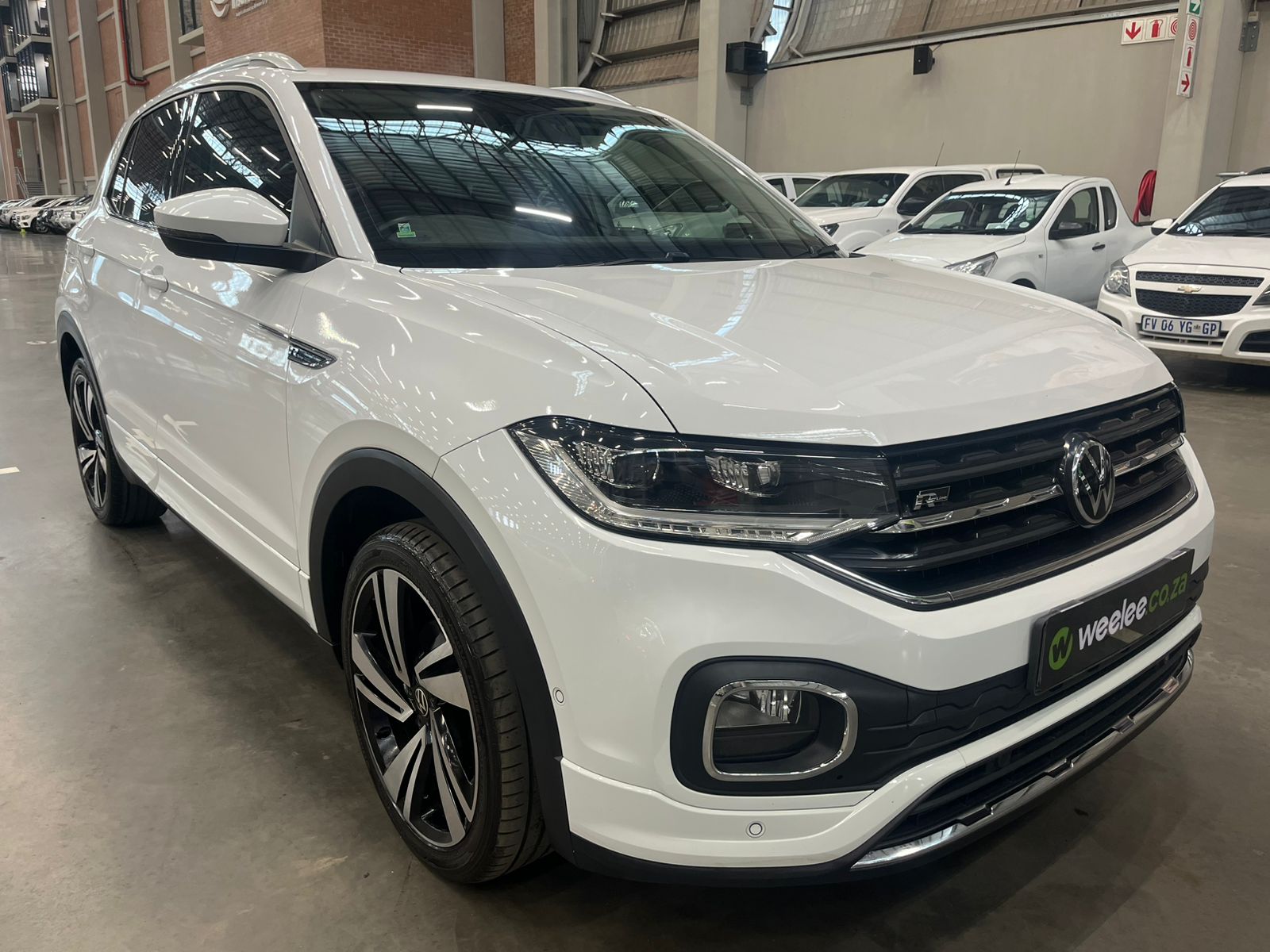 2021 Volkswagen VW T-Cross 1.5 TSI R-LIne DSG Q2FyTGlzdGluZzo1ODMxNTQ ...