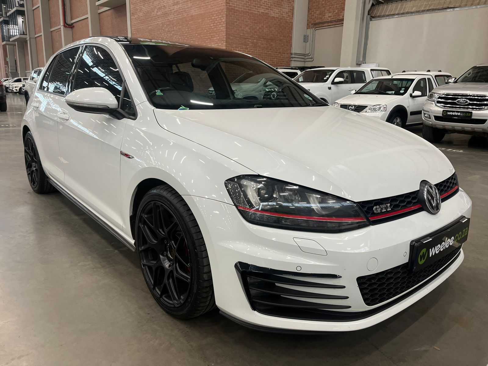 2016 Volkswagen VW Golf 7 GTi 2.0 TSi DSG Q2FyTGlzdGluZzo1OTI4ODM ...