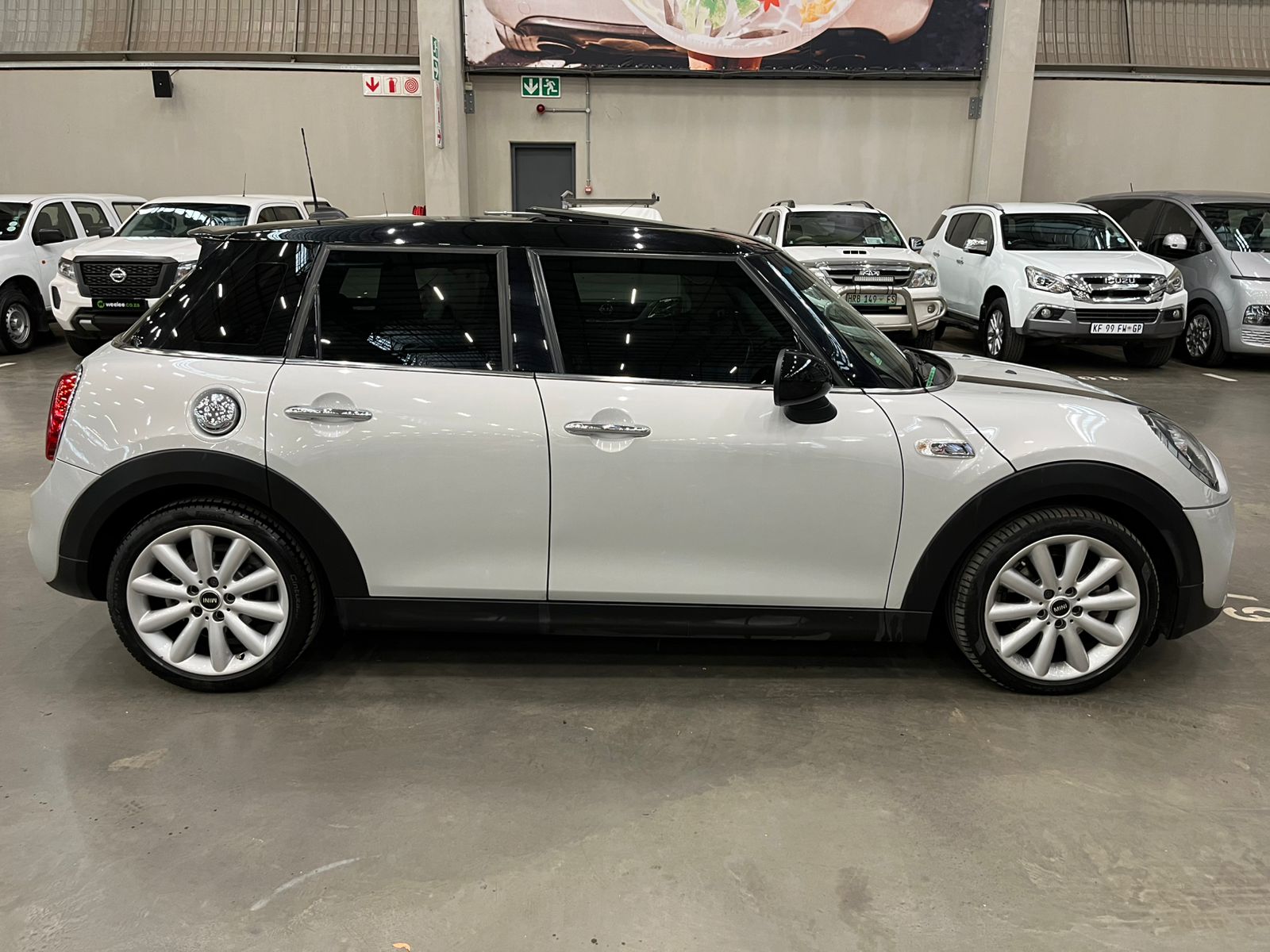 2019 MINI Cooper S 5DR | 89,909 km | Automatic Petrol | Centurion