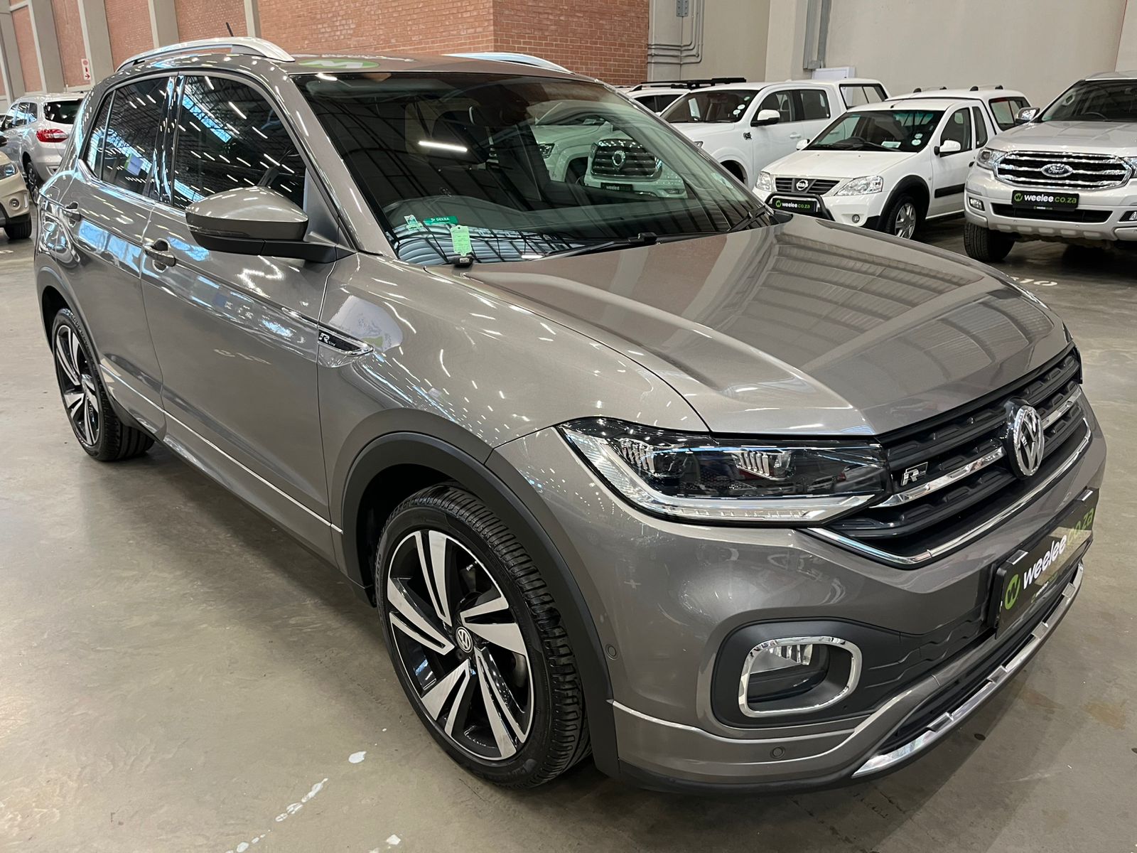 2020 Volkswagen VW T-Cross 1.5 TSI R-LIne DSG Q2FyTGlzdGluZzo1ODgzMzU ...