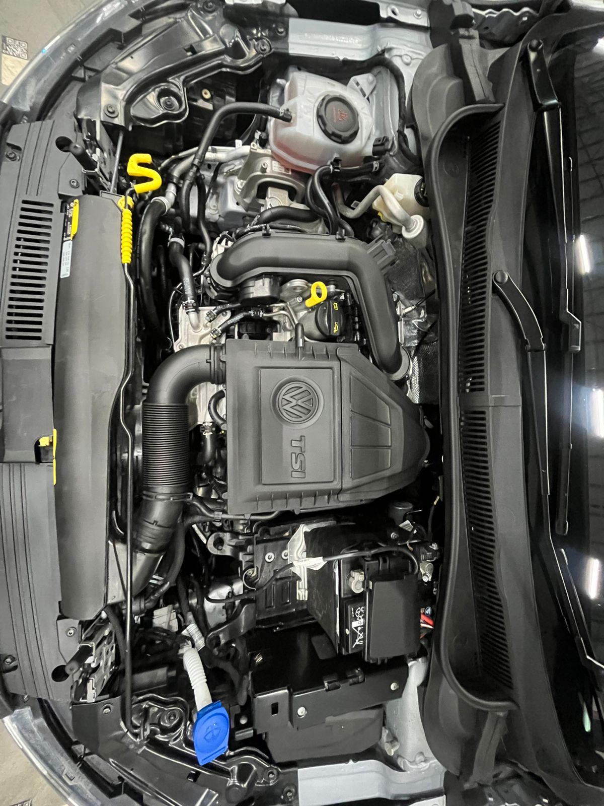 2024 VW Polo 1.0 TSI Life | 21,000 km | Manual Petrol | Centurion